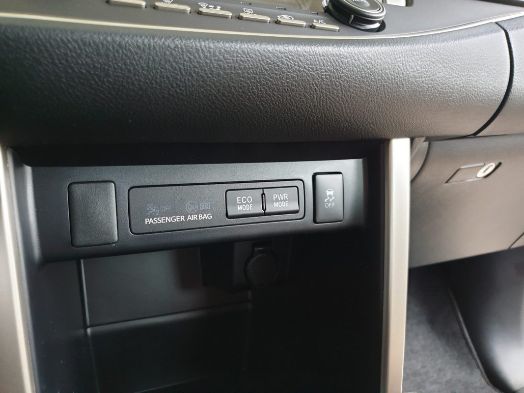 Chi tiết xe Toyota Innova G 2025 số tự động | Toyota Việt Nam